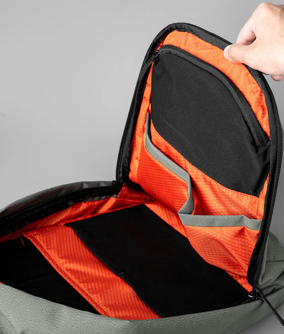 Metro Backpack Pro - Water-resistant Nylon | Alpaka