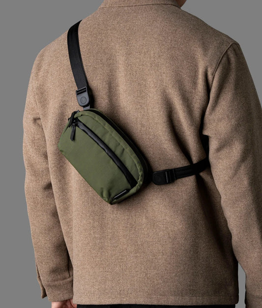 Flight Sling 1L - Lightweight Travel Sling Bag with Magnetic Buckle