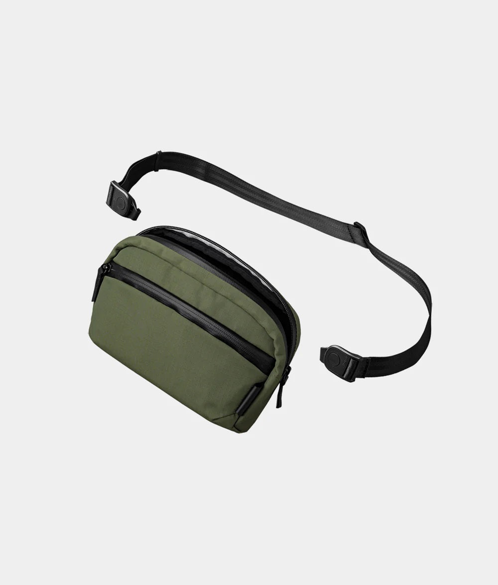Flight Sling 1L - Lightweight Travel Sling Bag with Magnetic Buckle