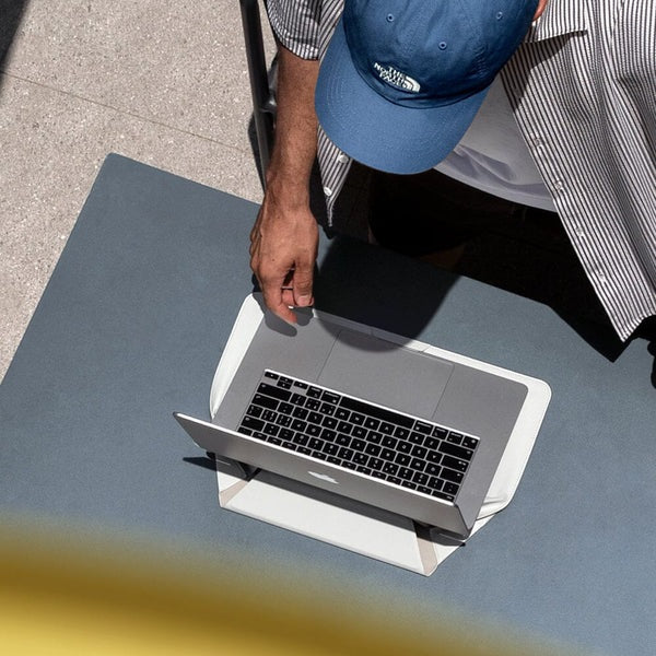 MOFT Laptop Carry Sleeve & Invisible Stand